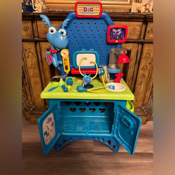 Doc McStuffins | Toys | Doc Mcstuffins Talking Stuffy Checkup Station ...